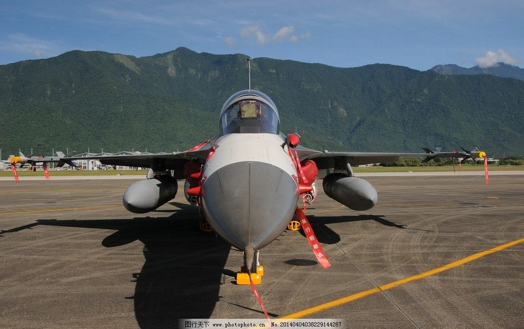 台湾IDF战斗机图片_现代科技_金融科技-图行天下素材网